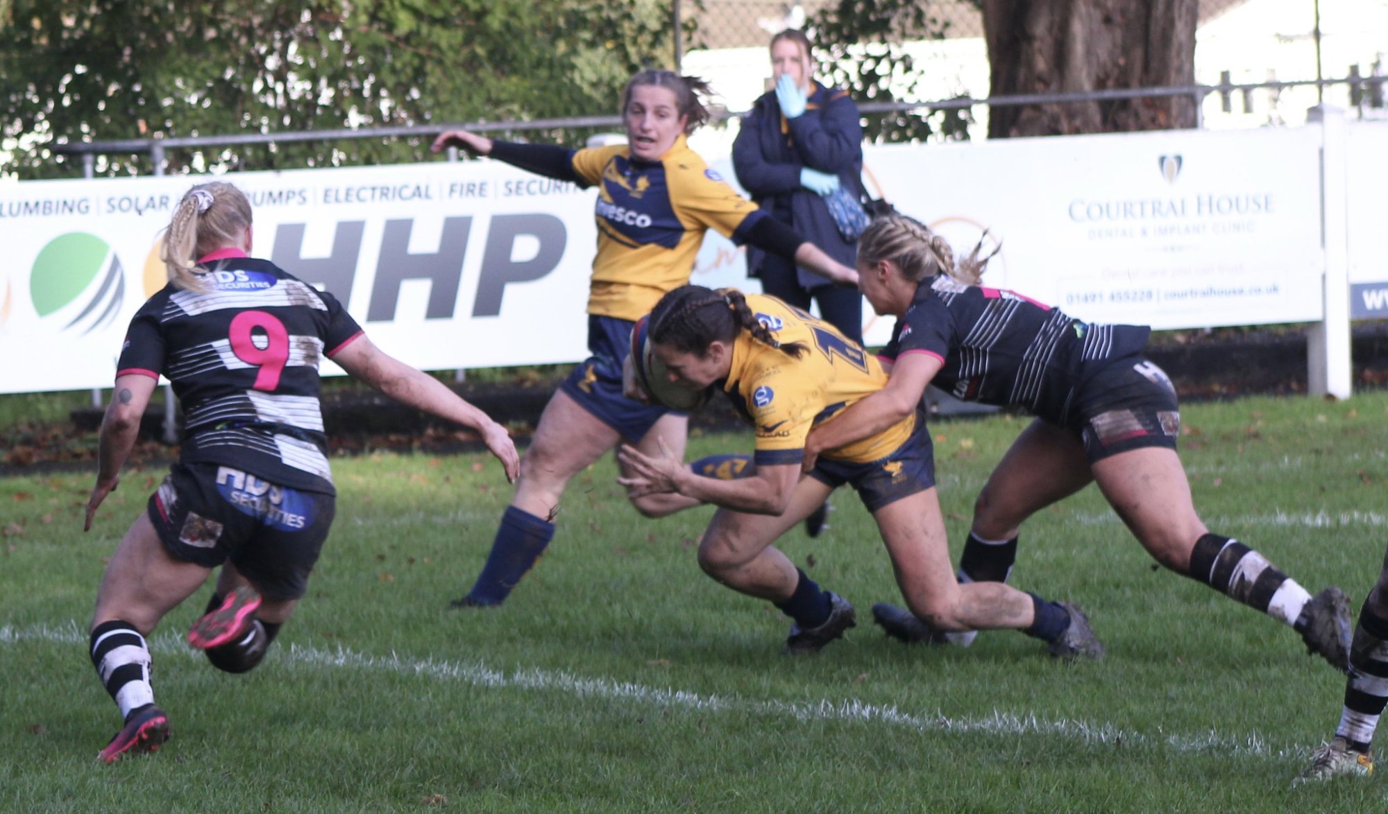 Hawks Women edged out by Thurrock in tough battle